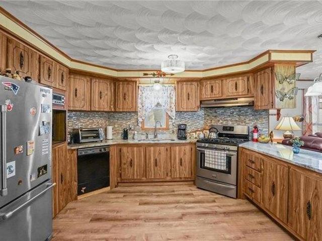 house with 2 bedroom, Coventry RI ES105172905