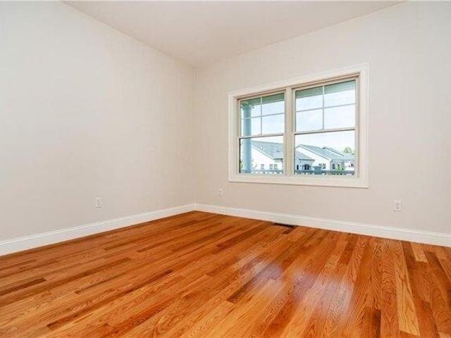 house with 2 bedroom, Coventry RI ES105105559