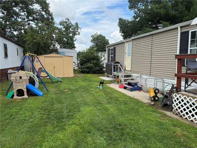 house with 2 bedroom, Coventry RI ES105109041