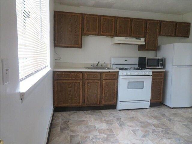 house with 2 bedroom, Clairton PA ES103602725