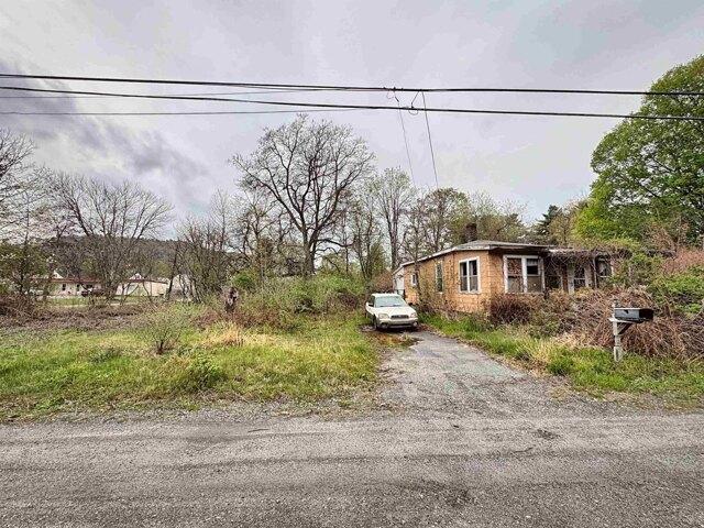 house with 2 bedroom, Claremont NH DS102633633