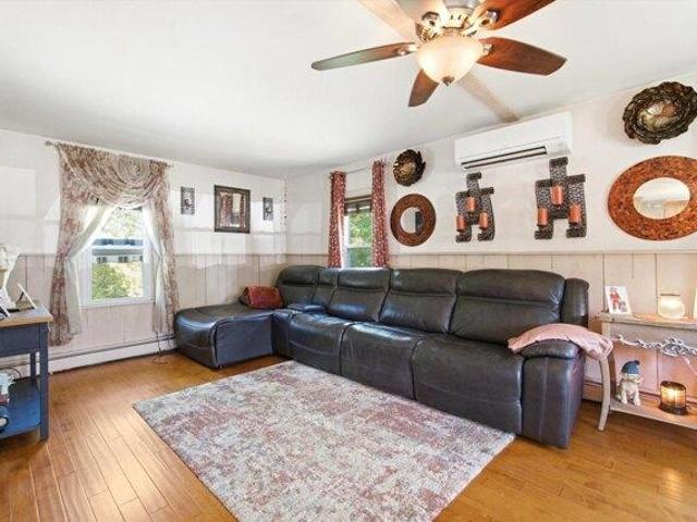house with 2 bedroom, Claremont NH ES104010217