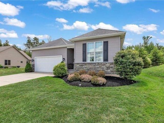 house with 2 bedroom, Clarence NY ES104922382
