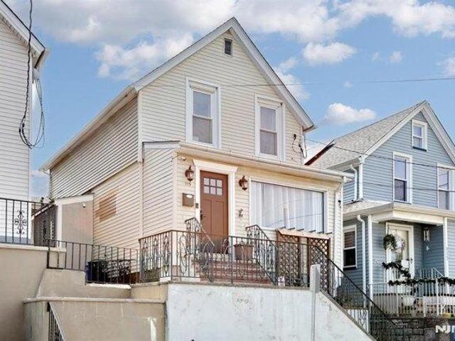house with 2 bedroom, Clifton NJ DLS102345905