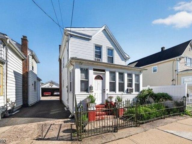 house with 2 bedroom, Clifton NJ DS104152402
