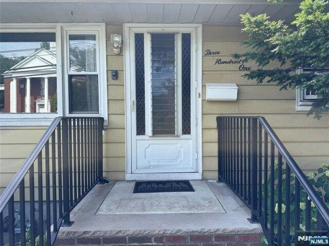 house with 2 bedroom, Clifton NJ ES104235268