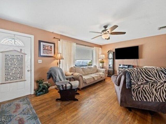 house with 2 bedroom, Clifton NJ ES104331460