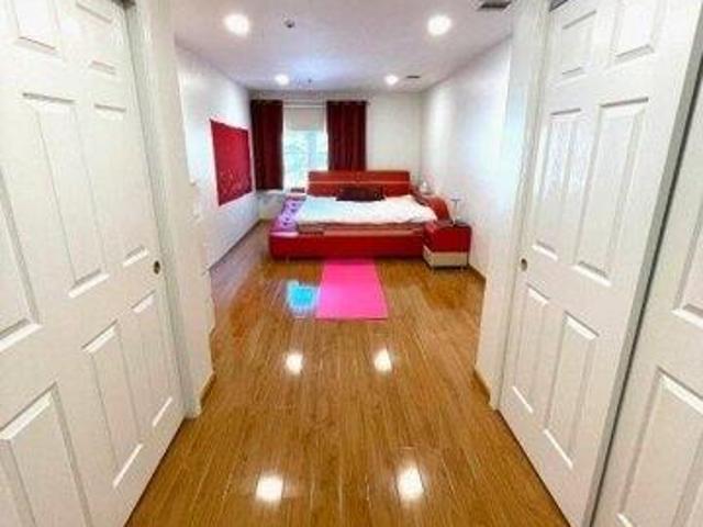 house with 2 bedroom, Clifton NJ ES105207048