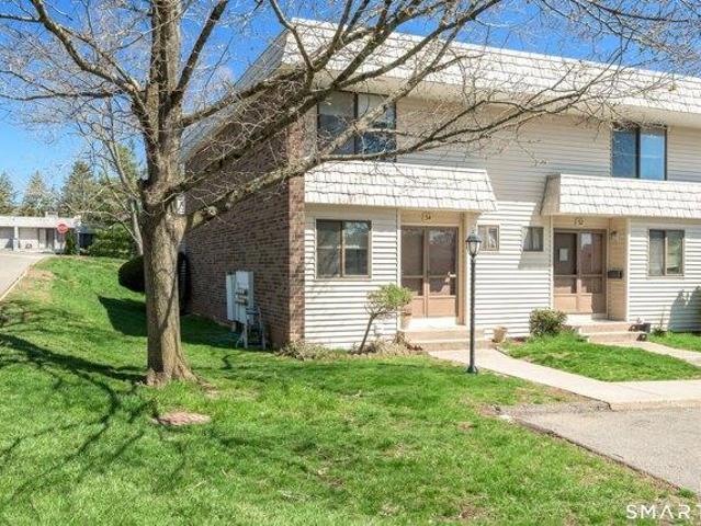 house with 2 bedroom, Cromwell CT DLS101707594