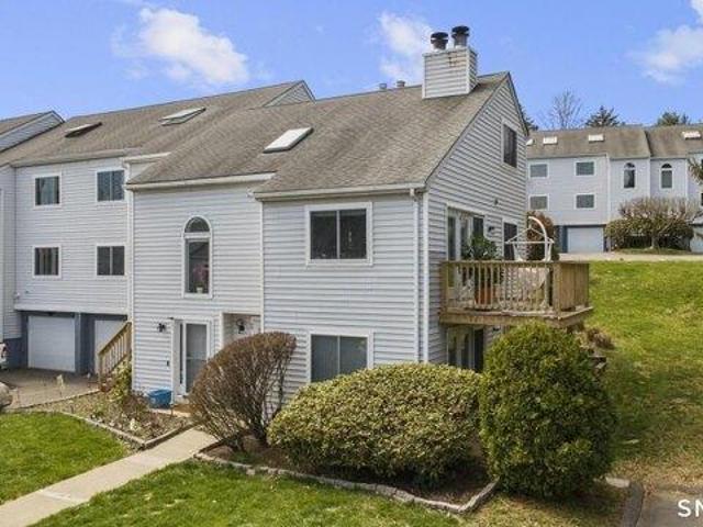 house with 2 bedroom, Cromwell CT DLS101780688