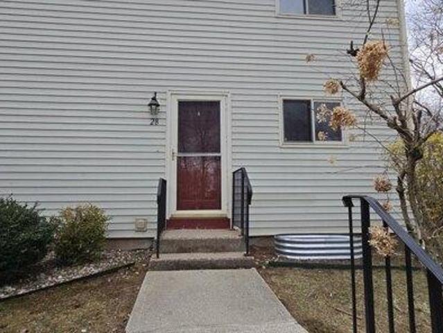house with 2 bedroom, Cromwell CT DLS101999617