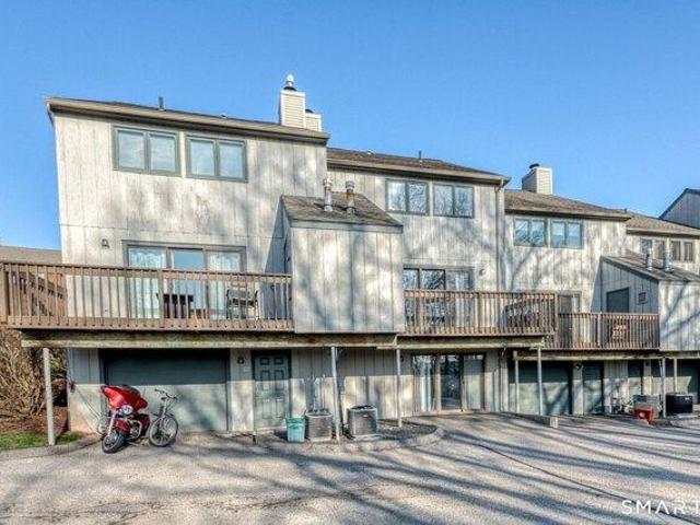 house with 2 bedroom, Cromwell CT DS101999652