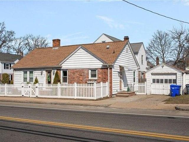 house with 2 bedroom, Cranston RI DLS101661633