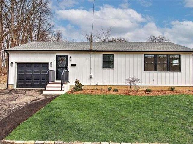 house with 2 bedroom, Cranston RI DLS102118937