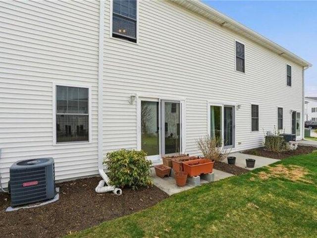 house with 2 bedroom, Cranston RI DS102584926