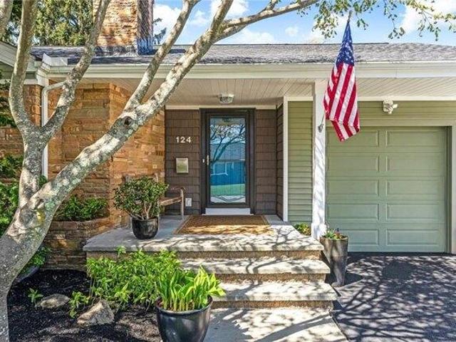 house with 2 bedroom, Cranston RI DS103017925