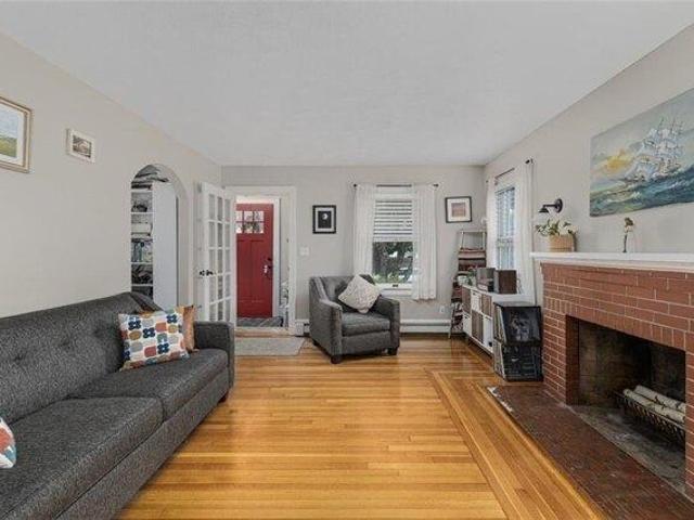 house with 2 bedroom, Cranston RI DS103038037