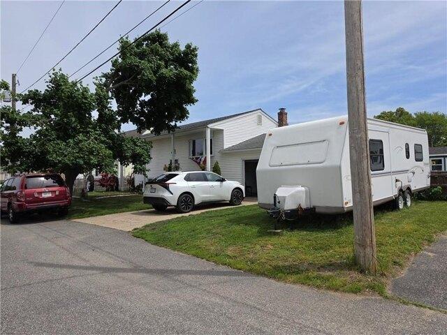 house with 2 bedroom, Cranston RI ES103018446