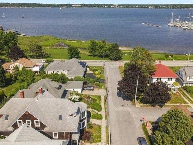 house with 2 bedroom, Cranston RI ES103435203