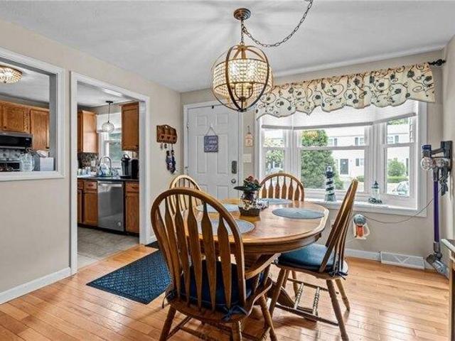 house with 2 bedroom, Cranston RI ES104852776