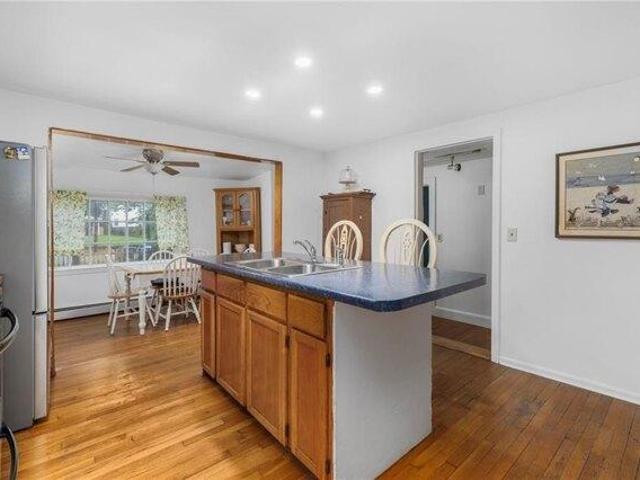 house with 2 bedroom, Cranston RI ES104831041