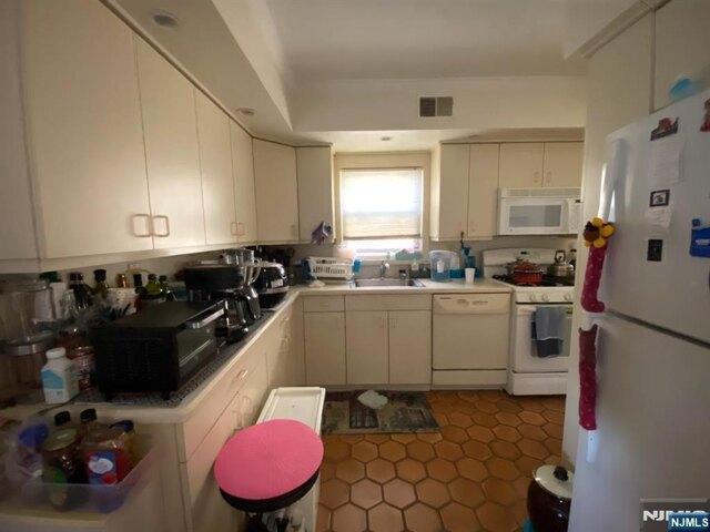 house with 2 bedroom, Cresskill NJ ES105125269