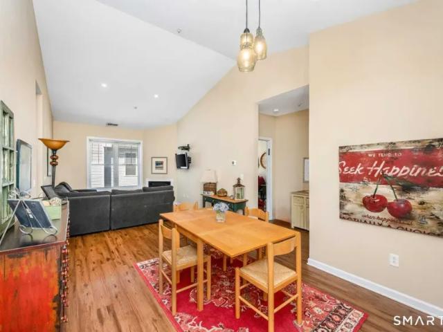 house with 2 bedroom, CT CT DLS102770996