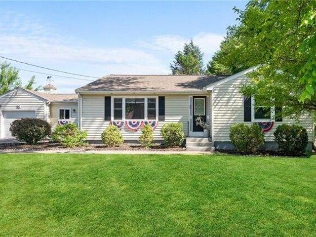 house with 2 bedroom, Cumberland RI DS103888887