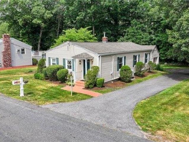 house with 2 bedroom, Cumberland RI DS103969906