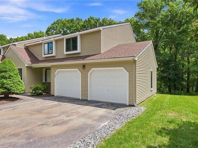 house with 2 bedroom, Cumberland RI ES105080223
