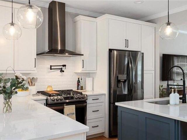 house with 2 bedroom, Cumberland RI ES103888529
