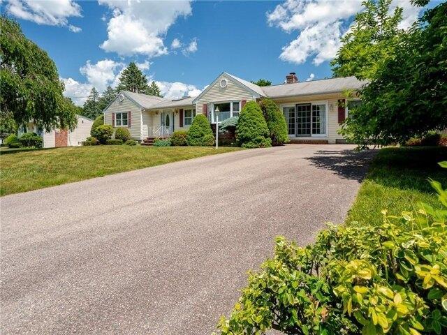 house with 2 bedroom, Cumberland RI ES103931942