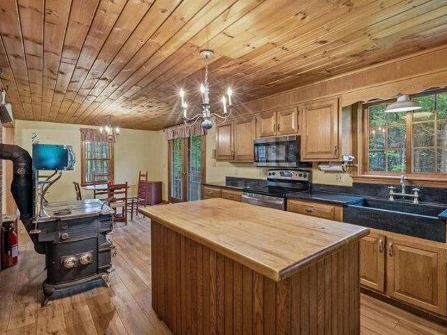 house with 2 bedroom, Danville NH ES103932759
