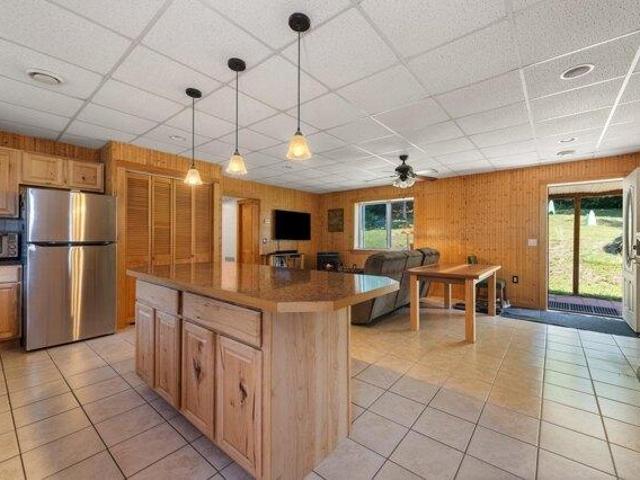house with 2 bedroom, Danbury NH ES105207677
