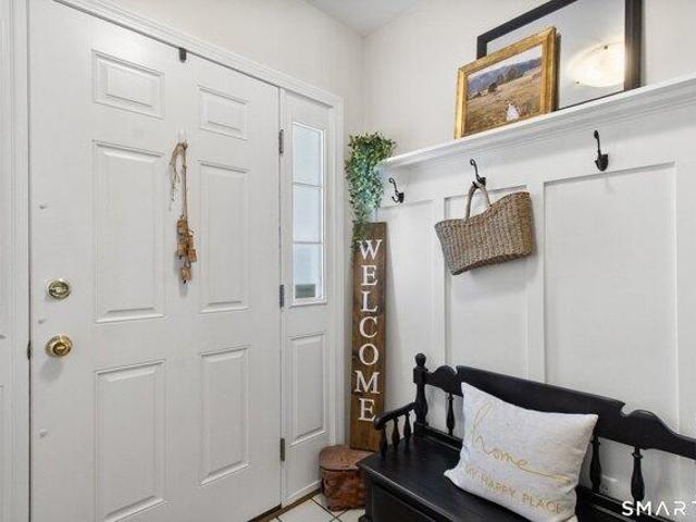 house with 2 bedroom, Danbury CT DLS102026373