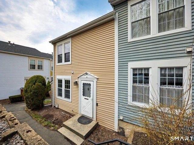house with 2 bedroom, Danbury CT DLS102280594