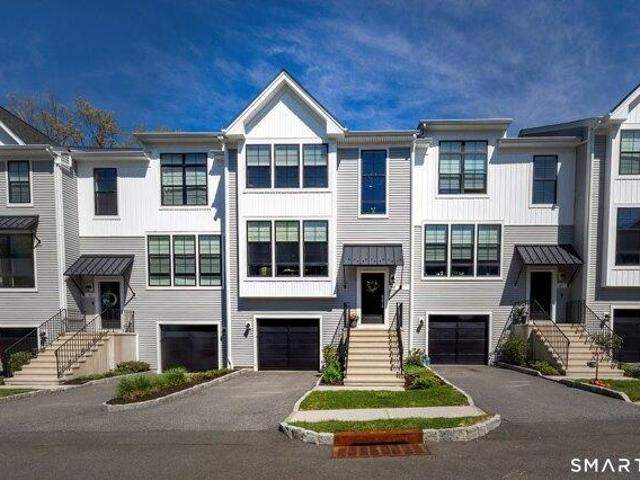 house with 2 bedroom, Danbury CT DLS102444414