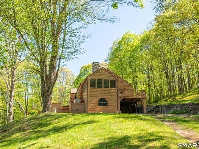house with 2 bedroom, Danbury CT DLS102476237