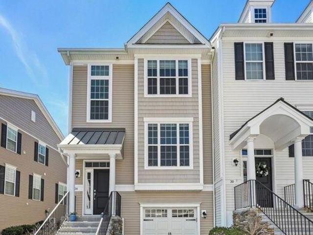 house with 2 bedroom, Danbury CT DLS102479695