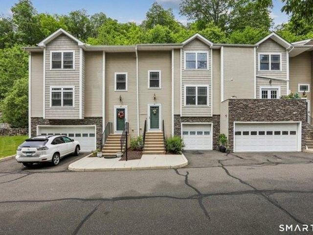house with 2 bedroom, Danbury CT DLS102779211