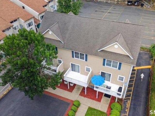 house with 2 bedroom, Danbury CT DS104236890
