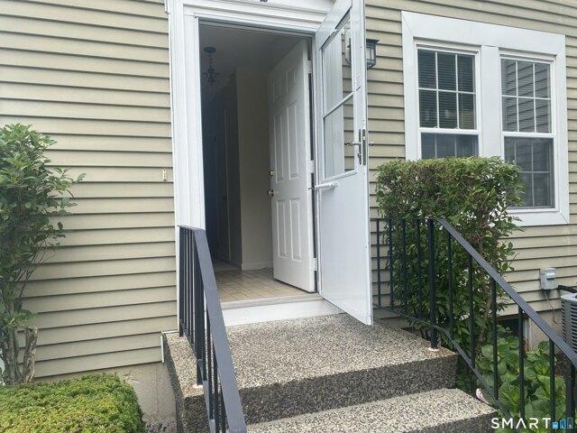 house with 2 bedroom, Danbury CT DS104265508