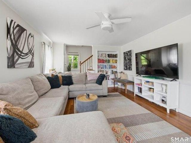 house with 2 bedroom, Danbury CT DS104300175
