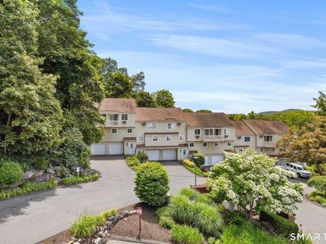 house with 2 bedroom, Danbury CT DS104330404