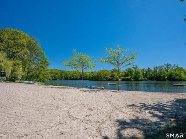 house with 2 bedroom, Danbury CT DS102444422