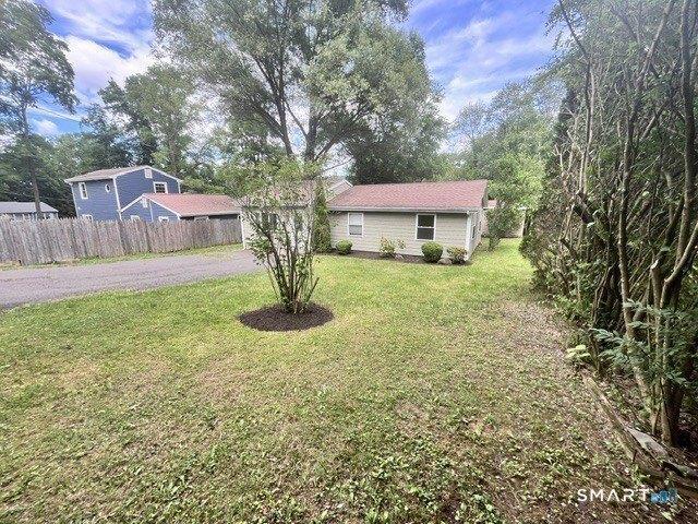house with 2 bedroom, Danbury CT ES104477283
