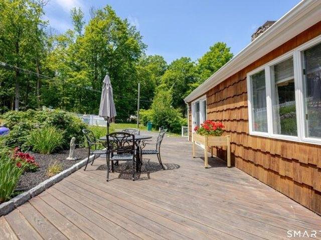 house with 2 bedroom, Danbury CT ES104511022