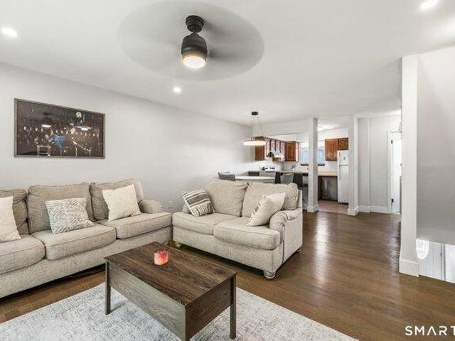 house with 2 bedroom, Danbury CT ES104513251