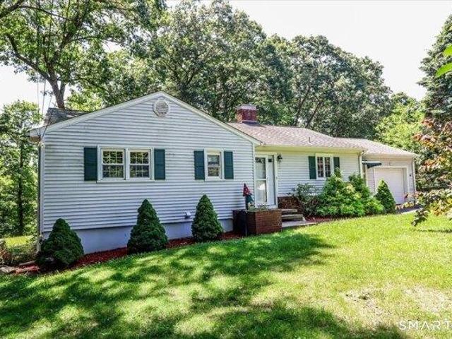 house with 2 bedroom, Danbury CT ES104513488