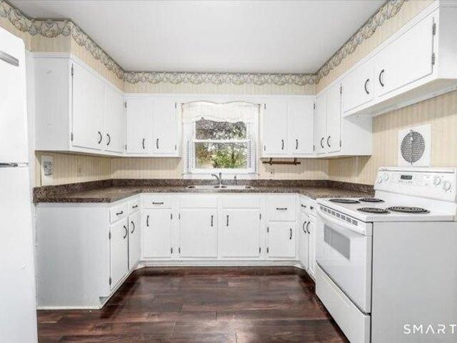 house with 2 bedroom, Danbury CT ES104513904